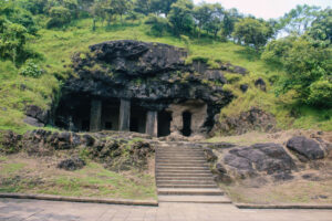 Elephanta Caves: A Rendezvous With History on the Island of Shiva ...